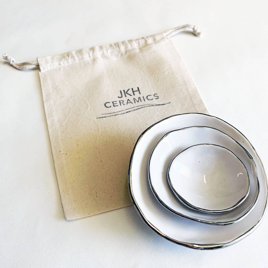 Ceramic Nesting Pinch Pots - Silver Edge – Eight Maple